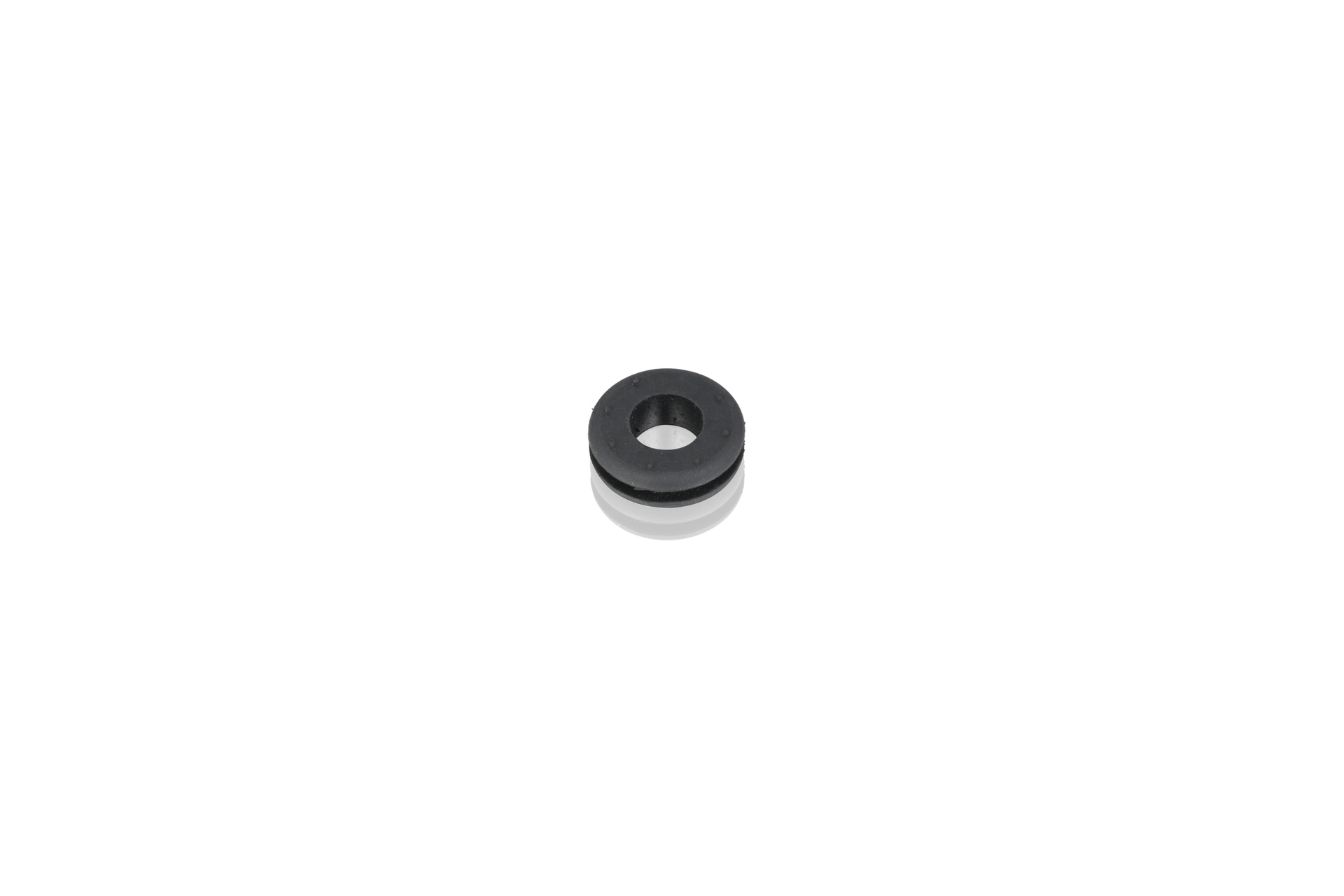 Porsche Motor Oil Cooler Rubber Grommet - 928 90-95 999-702-079-5A ...